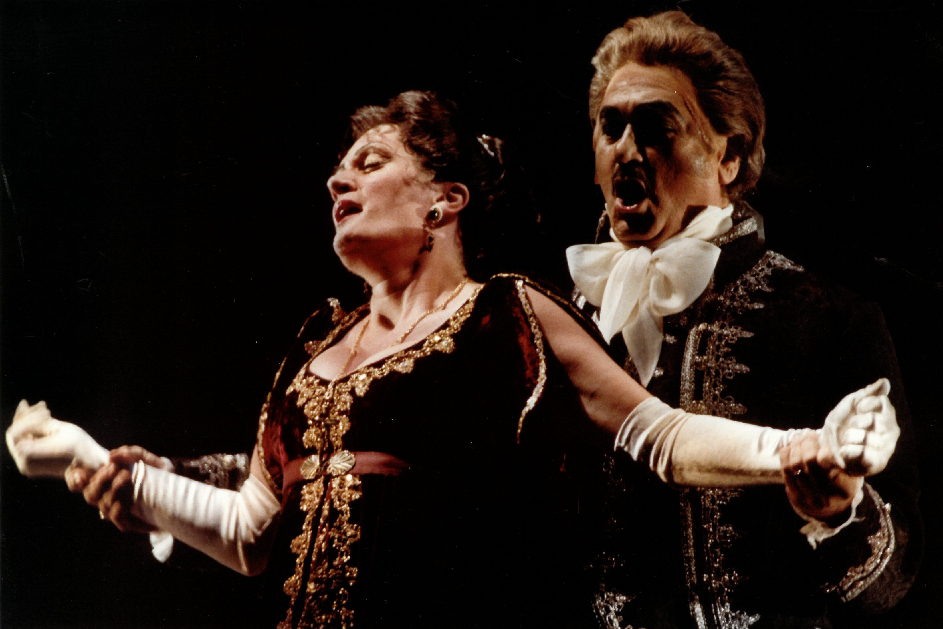 Retired Meteorologist Helps Company Weather the Storms - Manitoba Opera